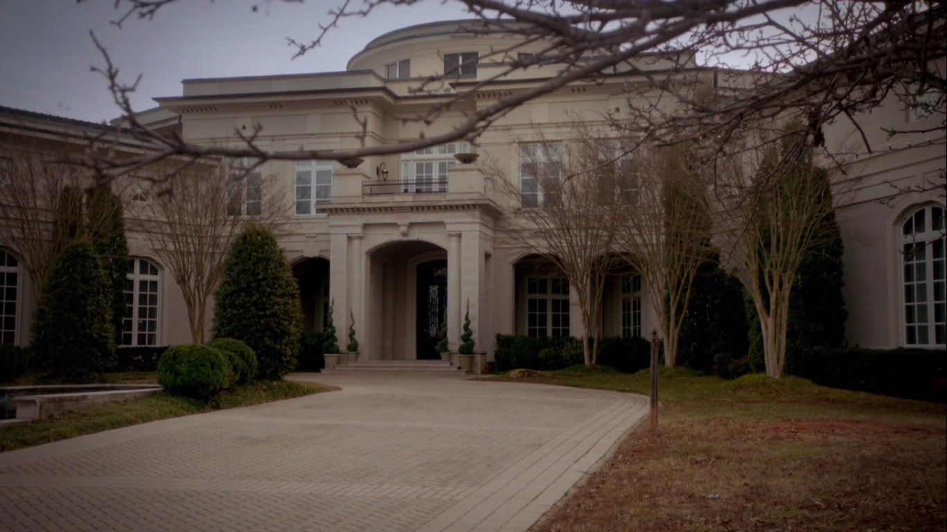 Klaus' Family Mansion - The Vampire Diaries Wiki - Episode Guide, Cast ...